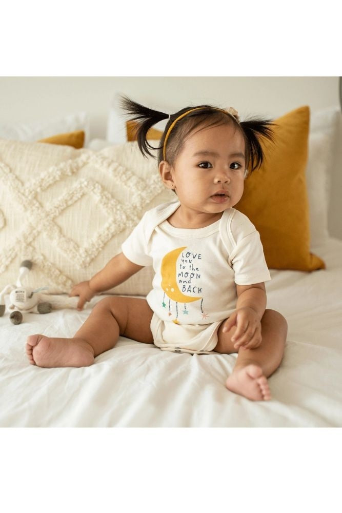 Finn + Emma Organic Cotton Graphic Bodysuit - Love You to the Moon and ...